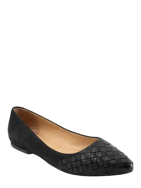 Trotters Estee Woven Flats - Black Nubuck