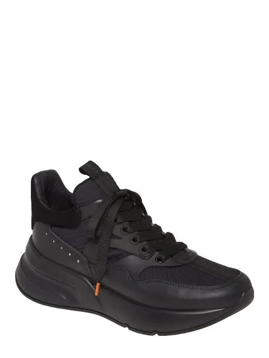 Alexander McQueen Alexander Runner Sneaker - Black/black/silver