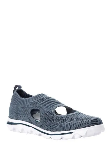 PROPET Travelactiv Avid Slip-on Sneaker - Denim