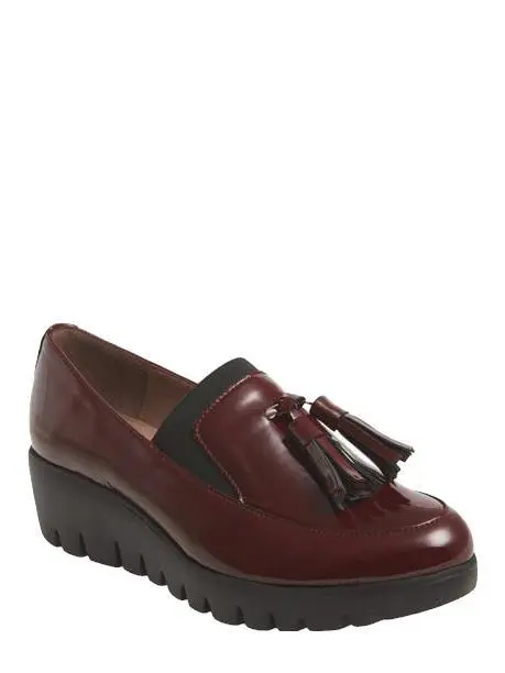 WONDERS Talla Loafer Wedge - Burgundy Patent Leather