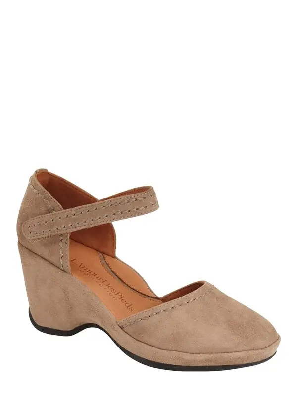 L'AMOUR DES PIEDS Orva Wedge Sandal - Taupe Suede