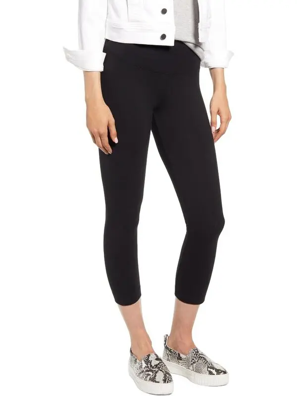 Lyssé Ntials Flattering Crop Leggings - Black