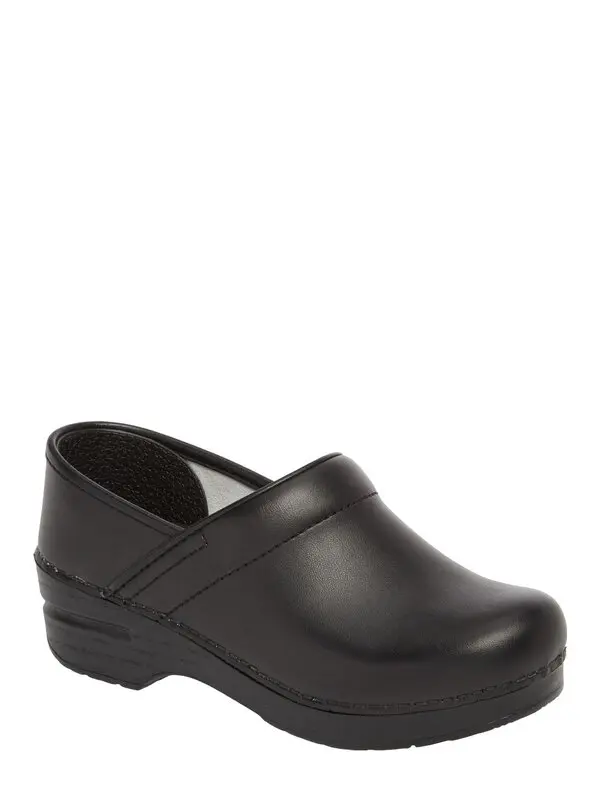 Dansko Oiled Leather Clog - Black Cabrio