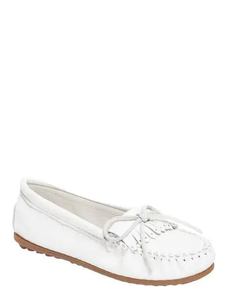 Minnetonka Kilty Driving Shoe - White Leather