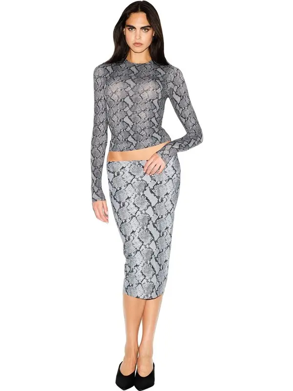 SKIMS Fits Everybody Long Sleeve T-shirt - Shadow Snake Print