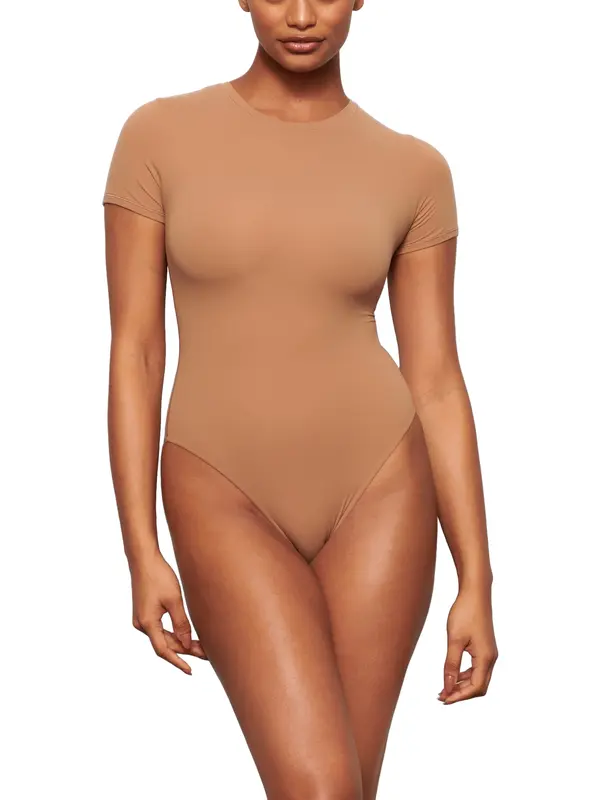 SKIMS Fits Everybody T-shirt Bodysuit - Sienna
