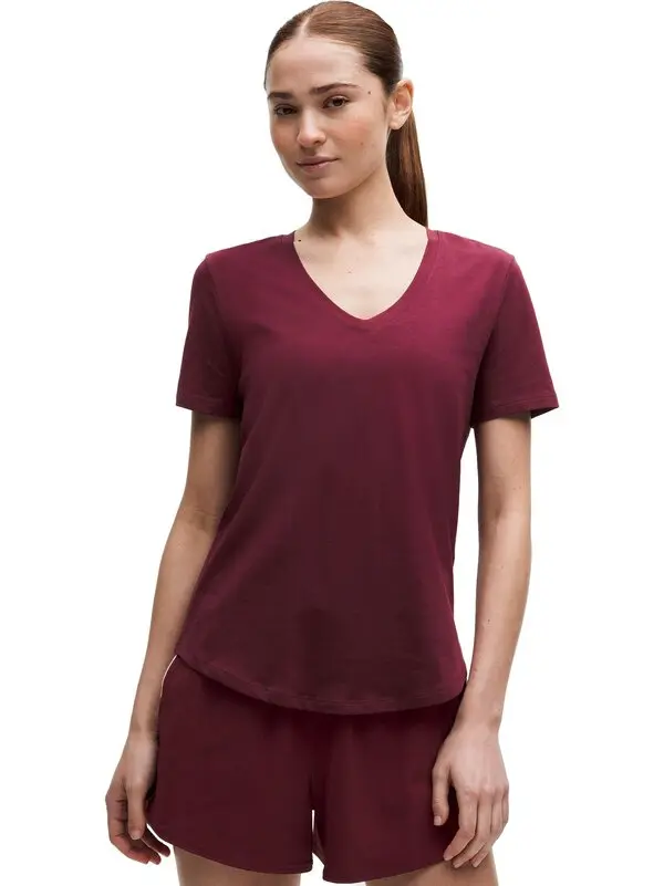 Lululemon Love V-neck T-shirt - Burgundy Bay