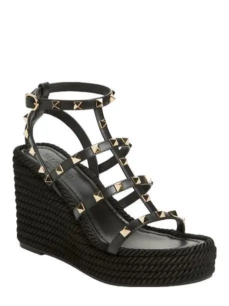 Valentino Garavani Rockstud Torchon Wedge Sandal - Nero