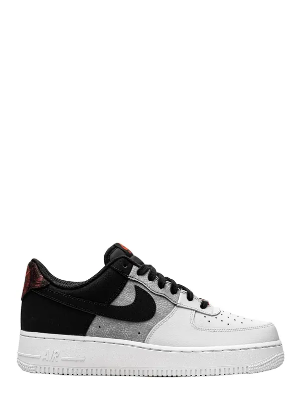Nike Air Force 1 '07 Lv8 Sneakers - Black