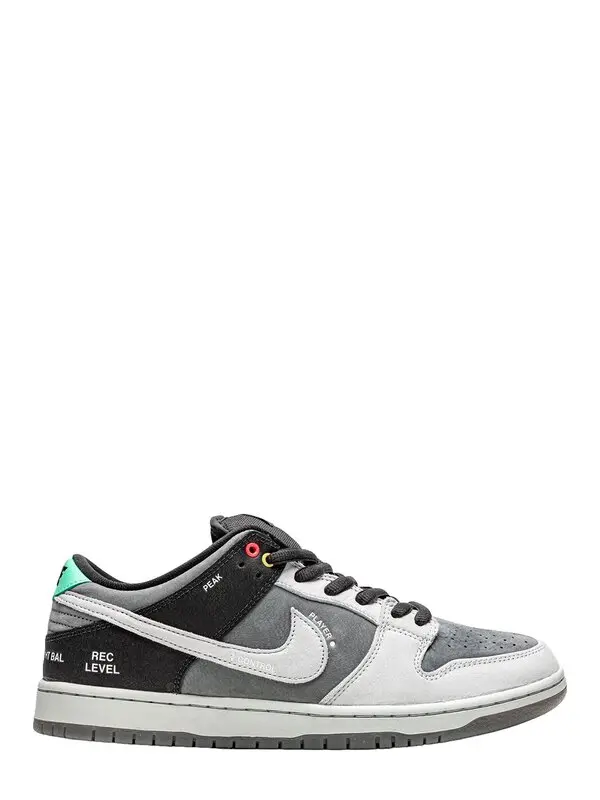 Nike Dunk Low Pro Iso Vx1000 Sneakers - Grey