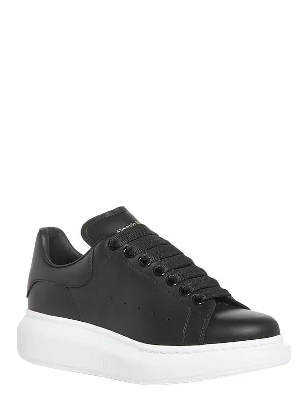 Alexander McQueen Oversized Low Top Sneakers - Black/gold