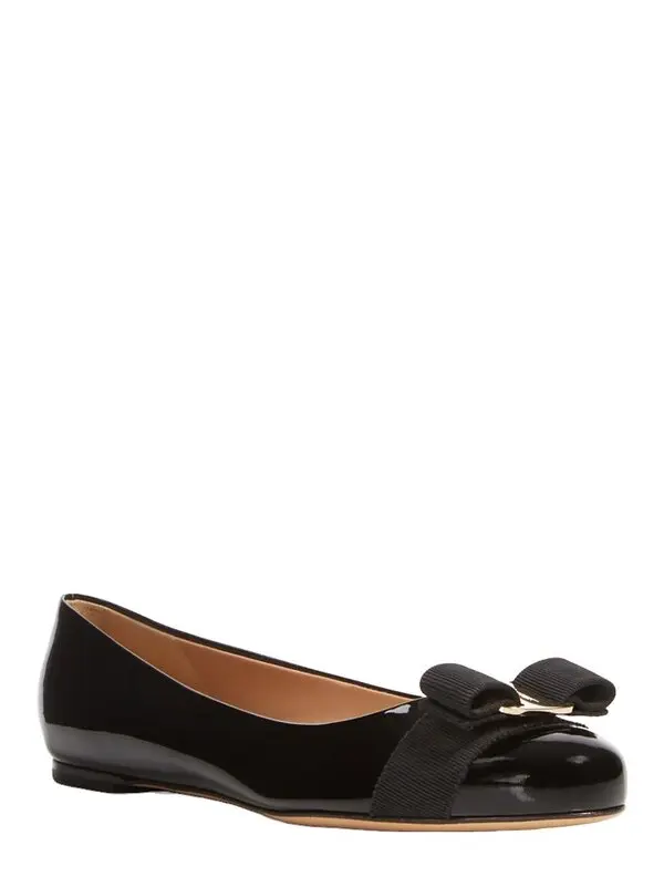 FERRAGAMO Varina Ballerinas - Black/gold