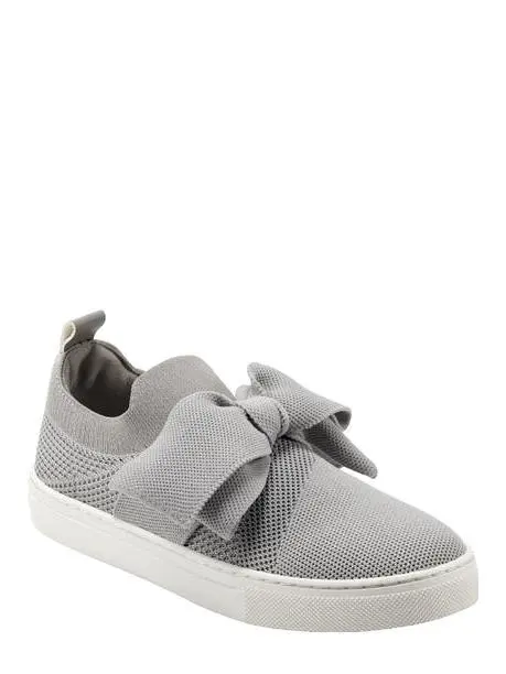 Bandolino Bryce2 Knit Sneaker - Light Gray 050