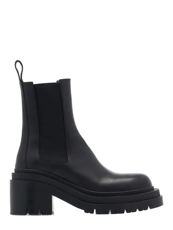Bottega Veneta Lug Leather Ankle Boots - Black
