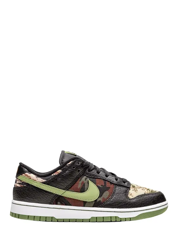 Nike Dunk Low Crazy Camo Sneakers - Green