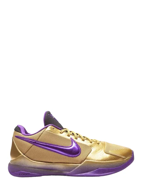 Nike X Undefeated Kobe Protro Hall Of Fame Sneakers - Gold
