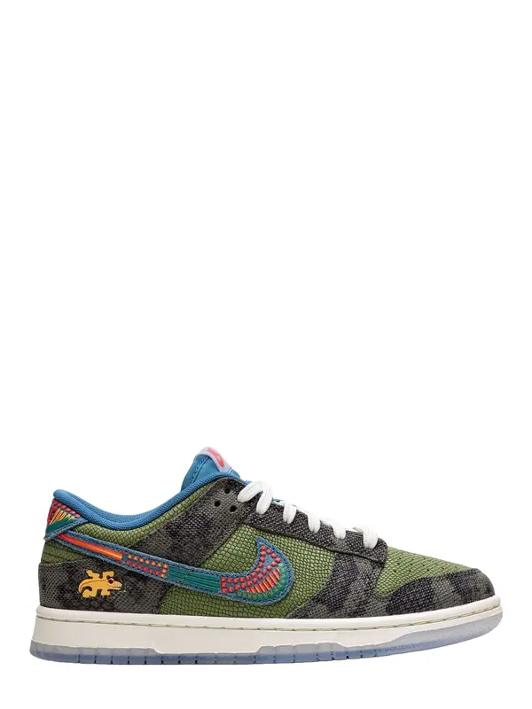 Nike Dunk Low Siempre Familia Sneakers - Green