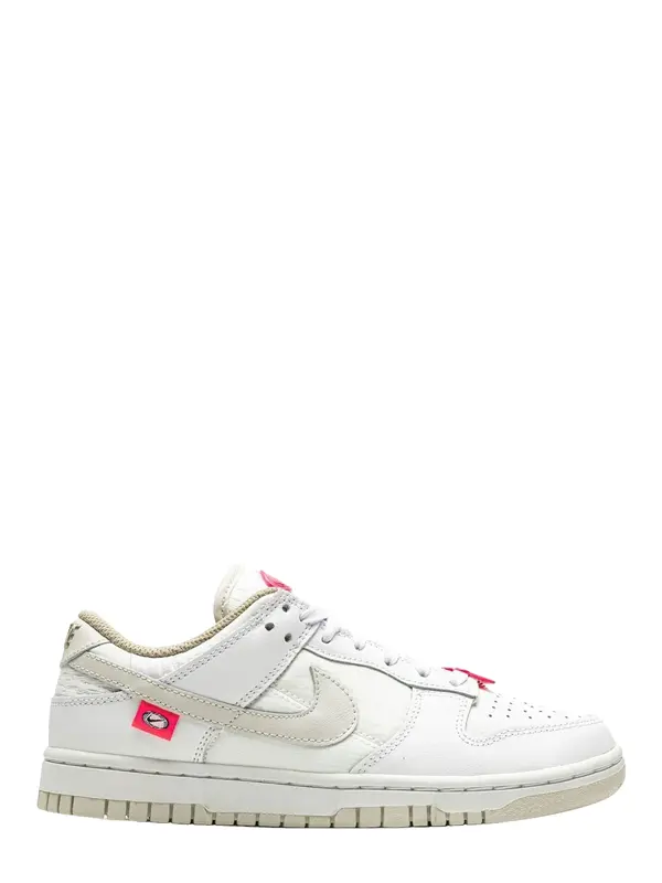 Nike Dunk Low Sneakers - White