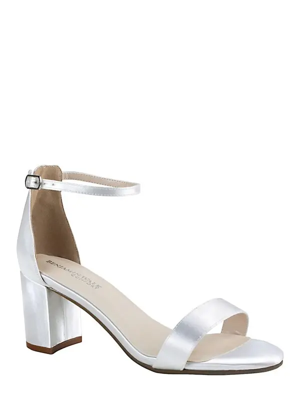 TOUCH UPS January Sandal - White
