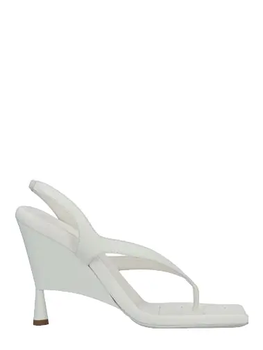 GIA / RHW Thong Sandals - White