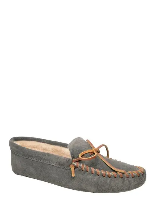 Minnetonka Faux Shearling Lined Slipper - Grey