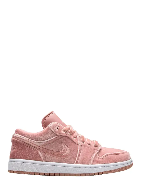 JORDAN Air 1 Low Se Velvet Sneakers - Pink