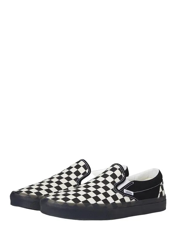 VANS Classic Slip-on Checkerboard Sneakers - White