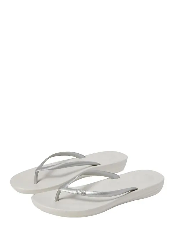 Fitflop Iqushion Ergonomic Flip-flop Sandals - Silver