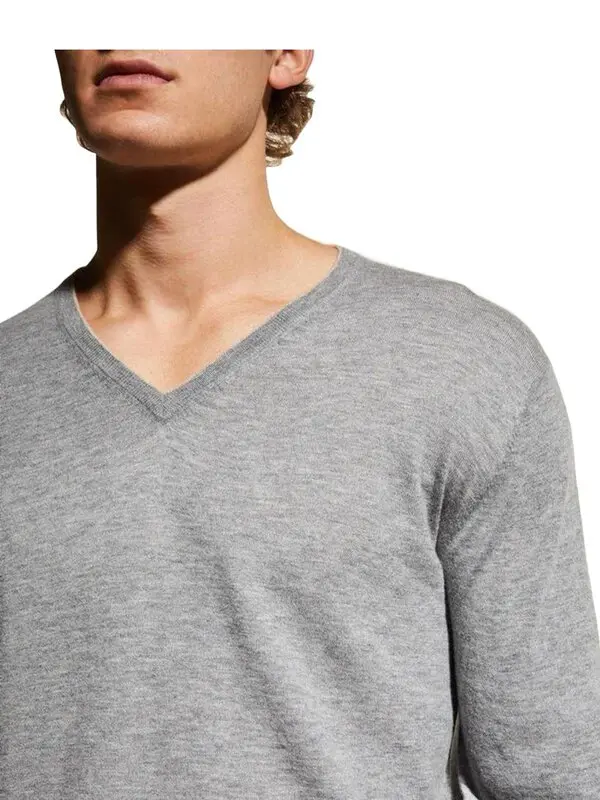 Neiman Marcus Extra Lightweight Wool-cashmere V-neck Sweater - Light Grey