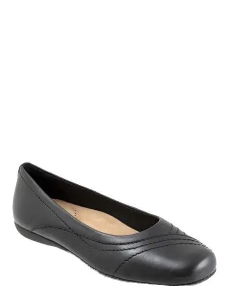 Trotters Sasha Square Toe Flat - Black