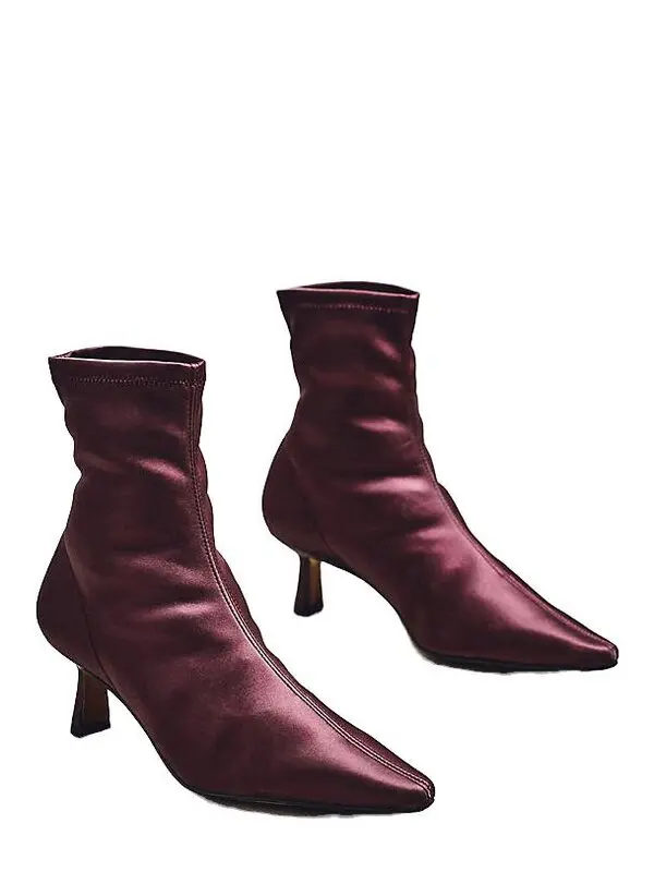 ANGEL ALARCON Pointed-toe Kitten-heel Boots - Wine Satin