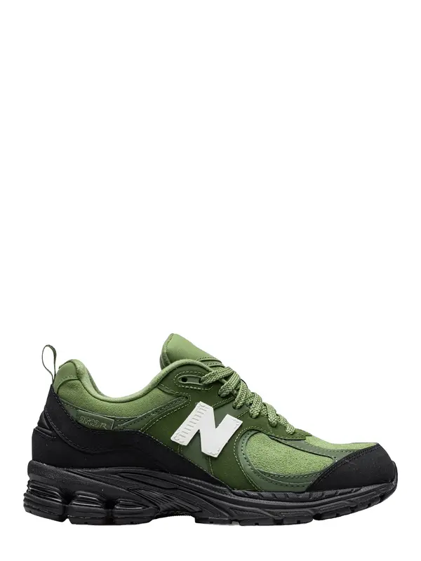 NEW BALANCE X The Basement 2002r Sneakers - Green