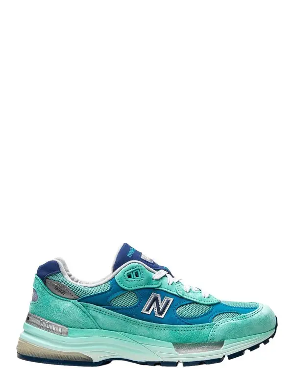 NEW BALANCE M992 Sneakers - Blue