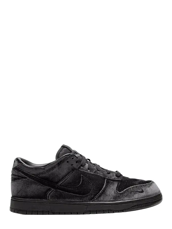 Nike X Dover Street Market Dunk Low Triple Velvet Sneakers - Black