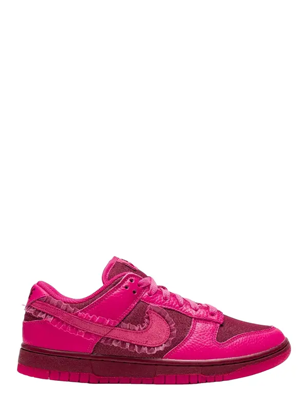 Nike Dunk Low Sneakers - Pink