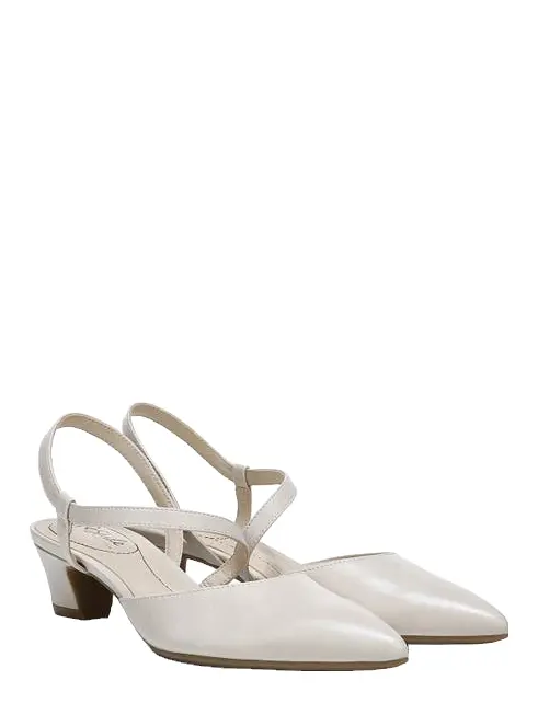 LIFESTRIDE Pointed Toe Pump - Almond