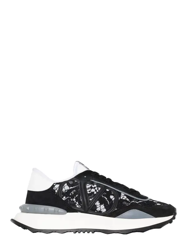 Valentino Garavani Lacerunner Sneakers - Black