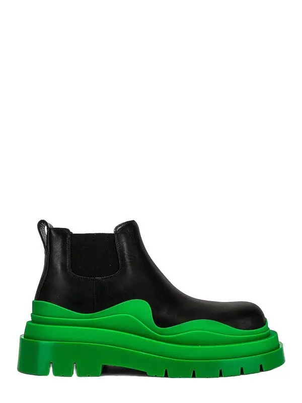Bottega Veneta Tire Chelsea Ankle Boots - Black & Green