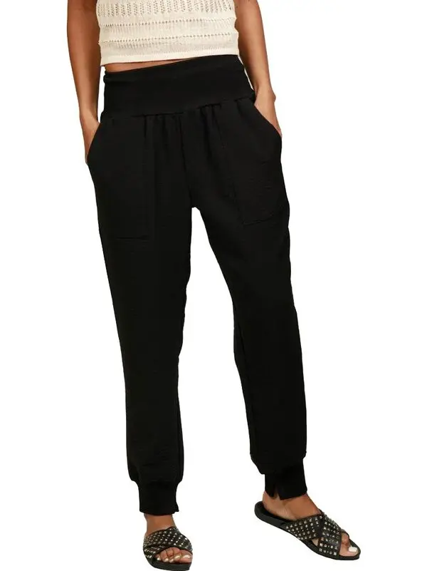 NIKKI LUND Casual Pocket Joggers - Black