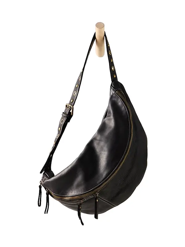 Free People Bolsa Nova Bella Sling Bag - Black