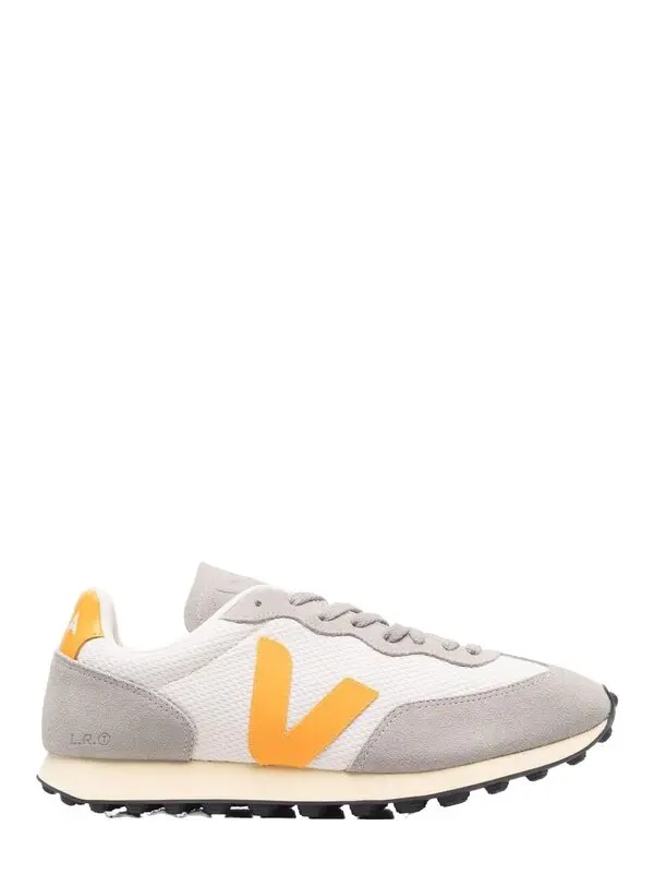 VEJA Low-top Sneakers - White