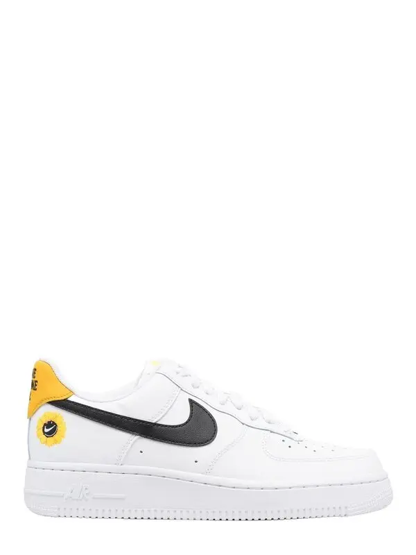 Nike Air Force 1 '07 Lv8 Sneakers - White