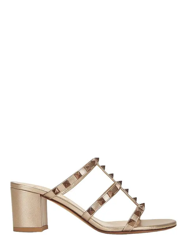 Valentino Garavani Rockstud Slide - Skin