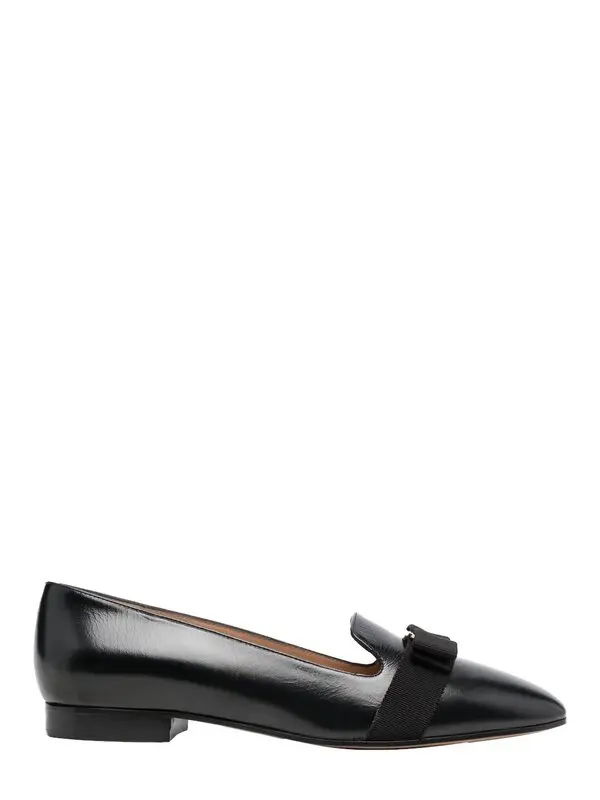 FERRAGAMO Calf Leather Pumps - Black