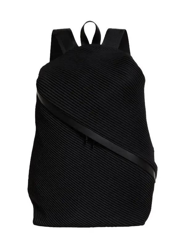 Issey Miyake Bias Pleated Backpack - Black