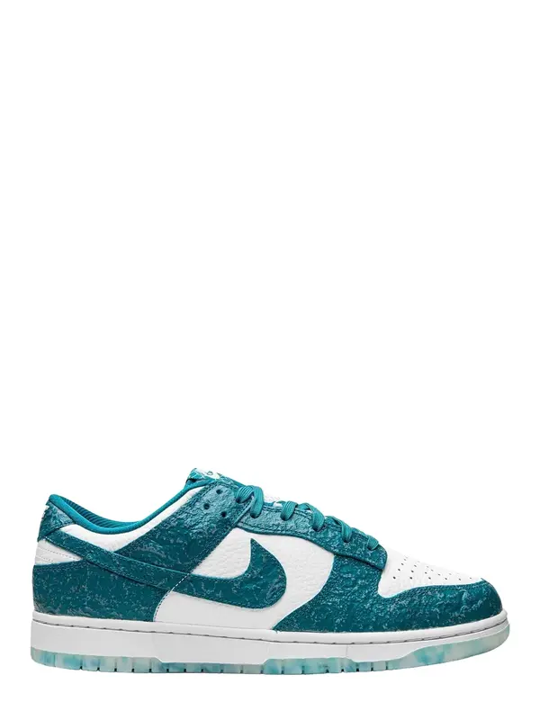 Nike Dunk Low Ocean Sneakers - White