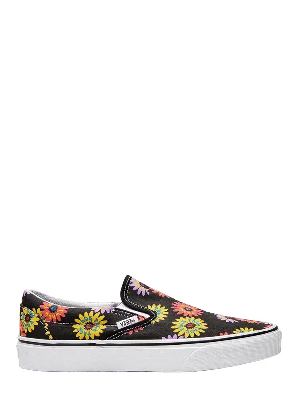 VANS Classic Slip-on Sneakers - Black