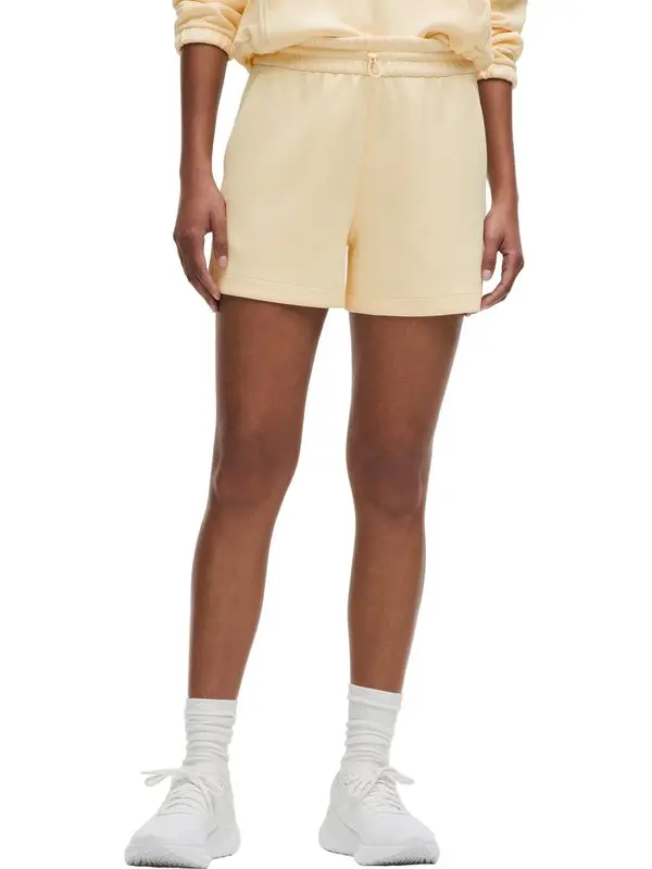 Lululemon Softstreme High-rise 4" Shorts - Butter Cream