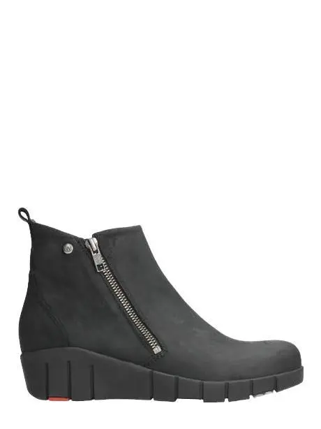 WOLKY Phoenix Water-resistant Bootie - Black Quebec Nubuck