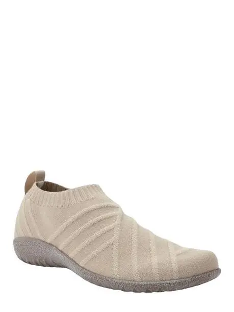 Naot Okahu Sneaker - Taupe W/gold Knit